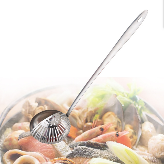 Vá múc canh, muôi múc canh có lưới lọc từ inox thiết kế vô cùng tiện ...