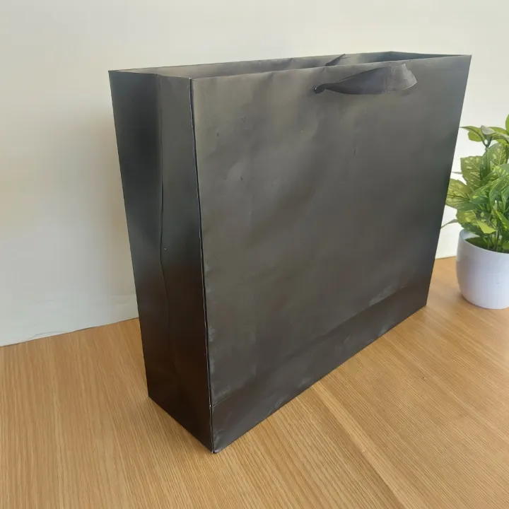 Paper Bag Hitam Doff 36x30x10 cm Paperbag Kado Custom Wedding Tas ...