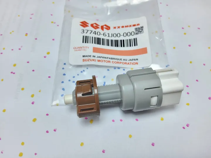 สวิตซ์ไฟเบรค+น็อตล๊อค 2ฟิน ขาว ใช้ซูซูกิ ทั่วไป#37740-61J00-000 ...