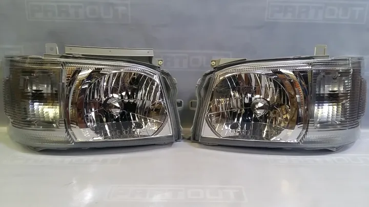 TOYOTA HIACE HEADLIGHT - HEADLAMP FOR 2005-2009 | Lazada PH