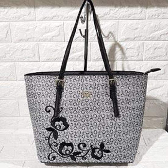 Guess w/ Floral Embroidery Black Handle in Signature Tote Bag - Grey ...