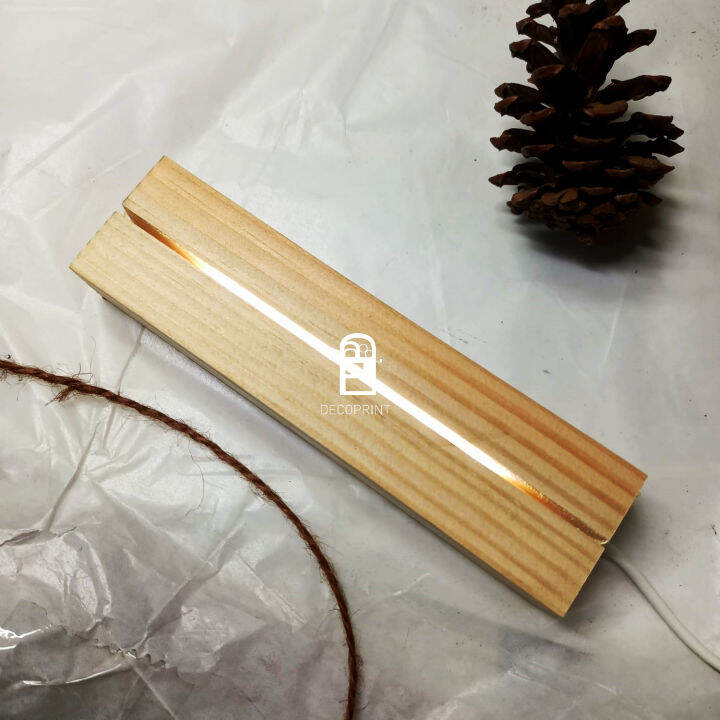 Stand Akrilik LED Putih Kayu Dudukan Akrilik Stand Kayu Jati Belanda ...