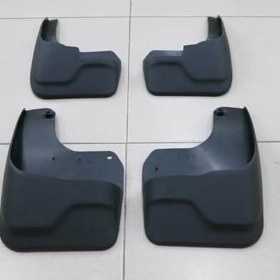 Mud Guard Karpet Lumpur Innova Reborn Full Set / Mudguard Inova Reborn ...