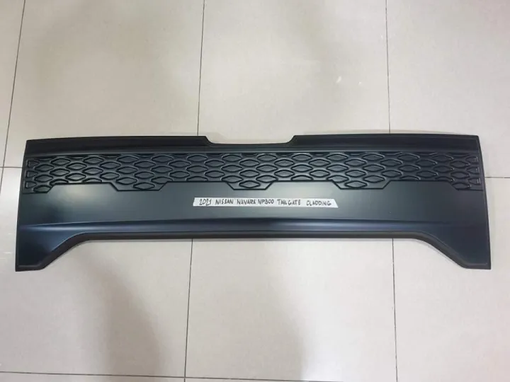 Nissan Navara Pro4x Rear cladding | Lazada PH