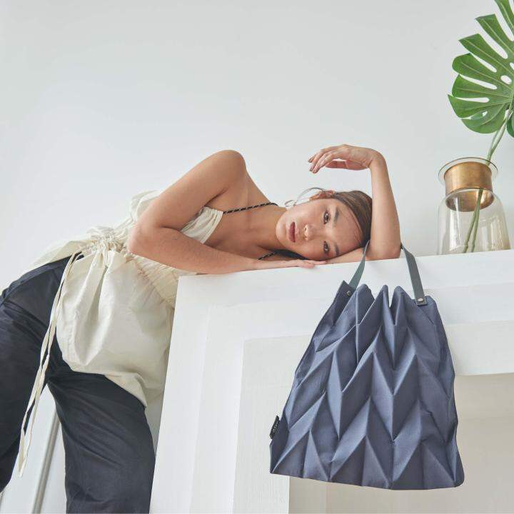 Pavi Studio - W Pleat Navy กระเป๋าสะพายข้าง กระเป๋าสะพายผญ กระเป๋าผ้า ...