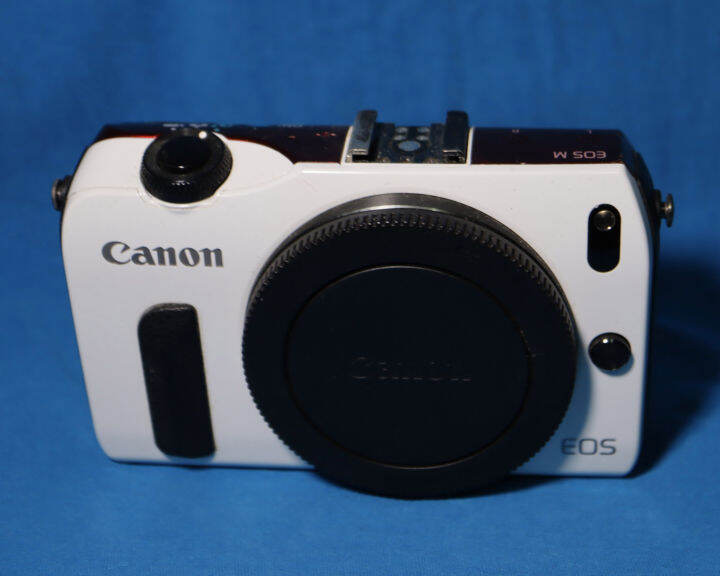 Canon EOS M Limited Edition Red-White Body Digital camera, 18.0 ...