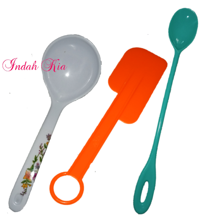 3 macam perlengkapan / peralatan dapur : sendok jus, sendok sayur ...