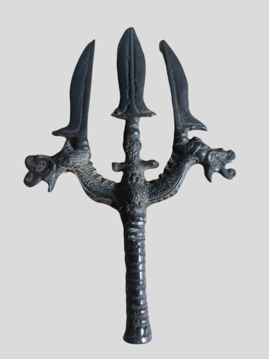 Pusaka Pataka Sang Dwija Naga Nareswara Koleksi Tombak Trisula | Lazada ...
