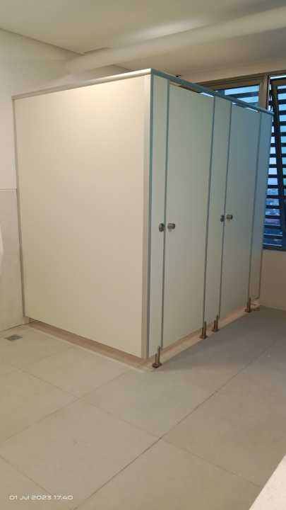 PARTISI CUBICLE TOILET PHENOLIC | Lazada Indonesia