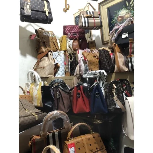 HOW R U BAGS PREMIUM CHECK OUT | Lazada PH