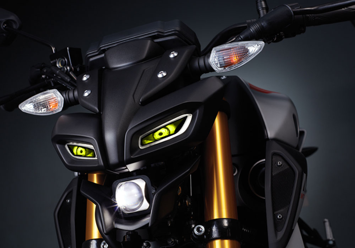 Winker For Yamaha MT15 Yellow eye | Lazada PH