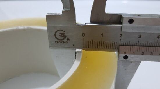 1 cuộn băng keo dán thùng 200 yard 4f8 lõi giấy 200g 1 cuộn trắng trong