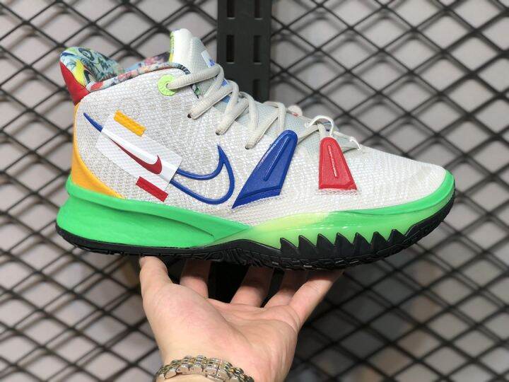 Kyrie 7 EP Owen 7 Generation The basketball shoes are equipped with Air ...