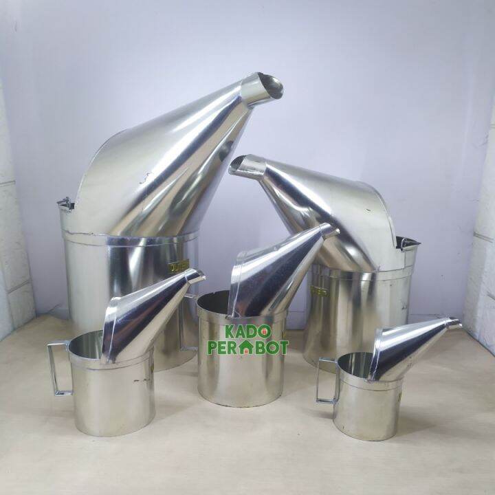 Literan Oli dengan Corong - Literan Oli Pabrik - Corong Minyak 500ml ...