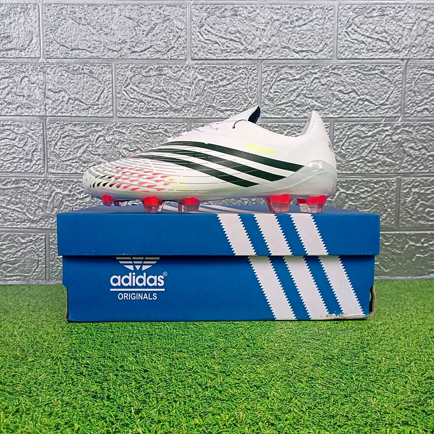 Sepatu Bola Adidas Terbaru