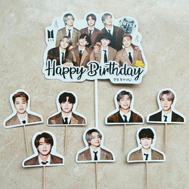 satu set cake topper toper hiasan kue ulang tahun karakter BTS Fiesta ...