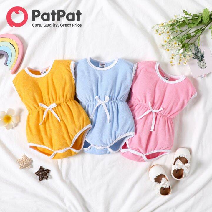 PatPat Baby ผ้าฝ้าย100% เสื้อผ้าเด็กผู้หญิง Jumpsuit Solid Terry Drop ไหล่หมวกแขน Romper ...
