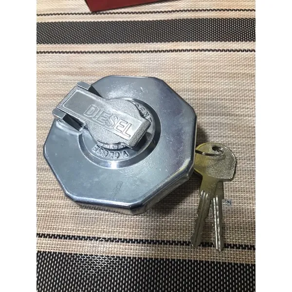 Gas Tank Cap with lock LT-C56044A isuzu Nkr 700p 100mm 67mm | Lazada PH