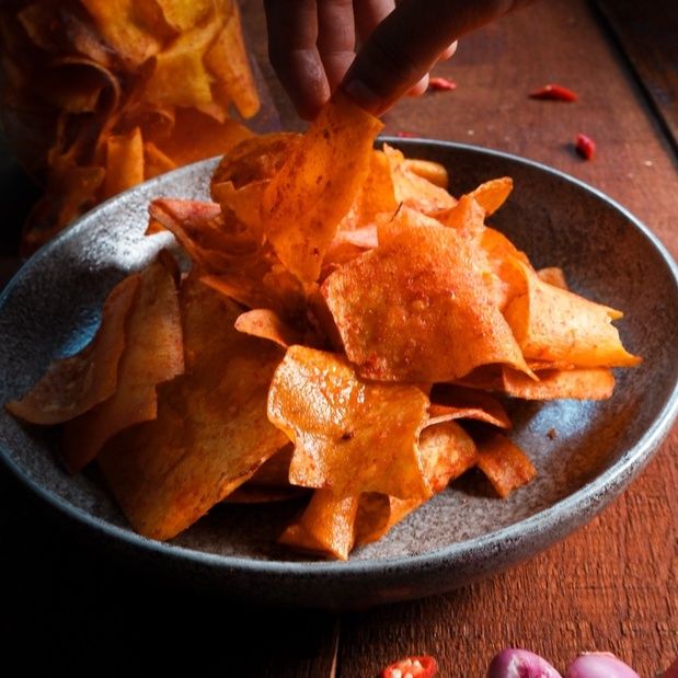 Keripik Kripik Kerupuk Talas balado Kunyit Jagung Anna Oleh-Oleh Asli ...