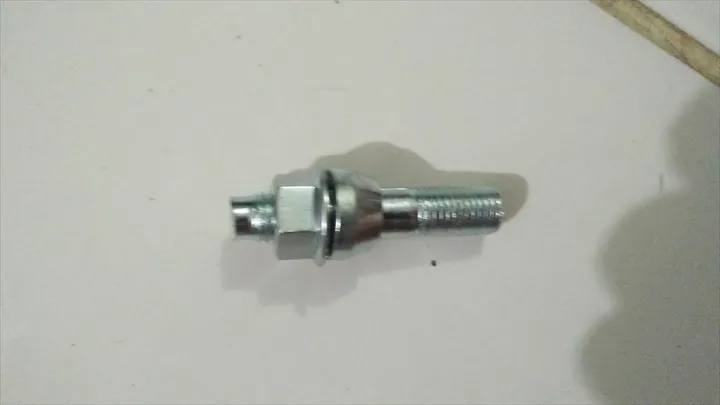 Baut Nap As Roda Dutro Dyna HT Putih GAP | Lazada Indonesia