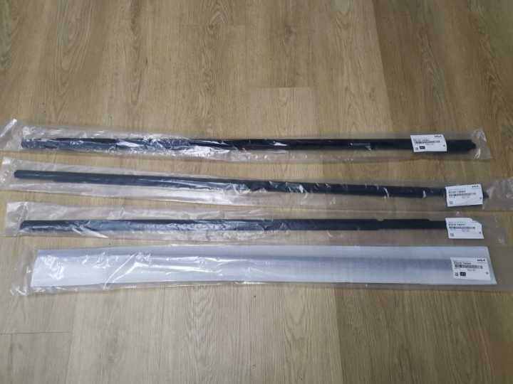 OUTER MOULDING DOOR GLASS (1SIDE) (ORIGINAL) KIA RIO UB 2014 [ 82210 ...