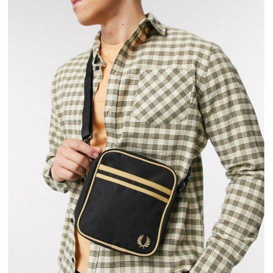 MEGA SALE 70% กระเป๋าสตางค์ กระเป๋าถือ กระเป๋าคาดอก พร้อมส่งในไทยFred ...