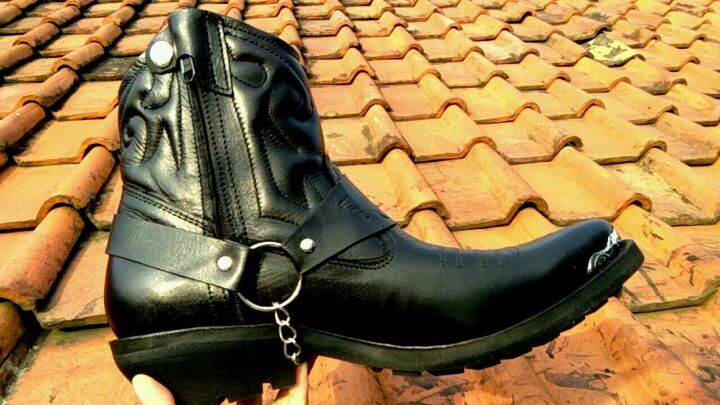 Sepatu Jenggel Boots Pria Motif Batik Hitam Cowboy Touring Bikers ...