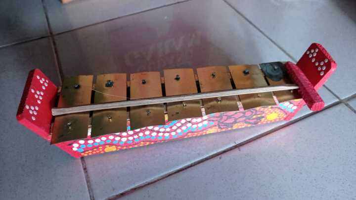 Mainan Anak Saron, Alat Musik Tradisional Gamelan, miniatur alat musik ...