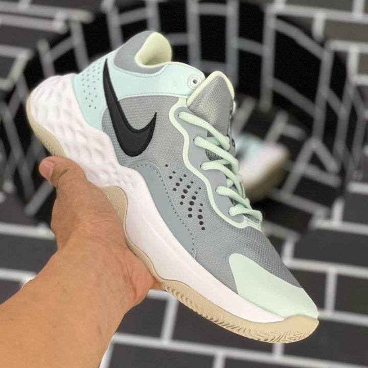 Fly By Mid 3 Basketball Shoes With Free Socks Orig Eqpt Manufactured ...