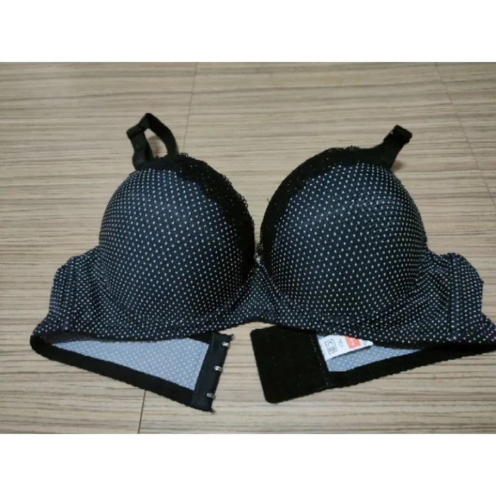 Triumph bra plus size printed with wire onhand sizes 40,42,44,46 BC ...