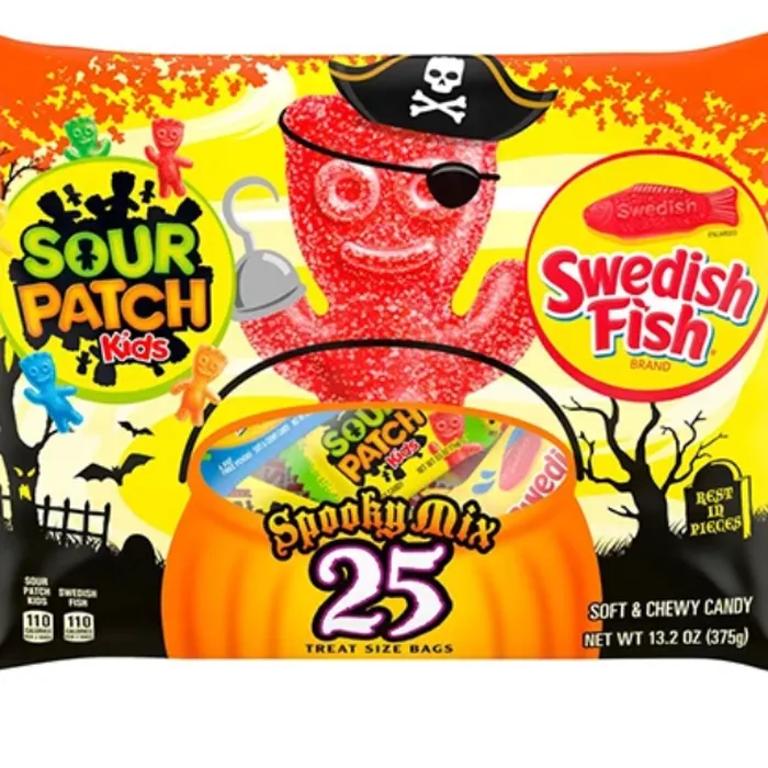 SOUR PATCH KIDS & SWEDISH FISH SPOOKY MIX 25 TREAT SIZE BAGS | Lazada ...