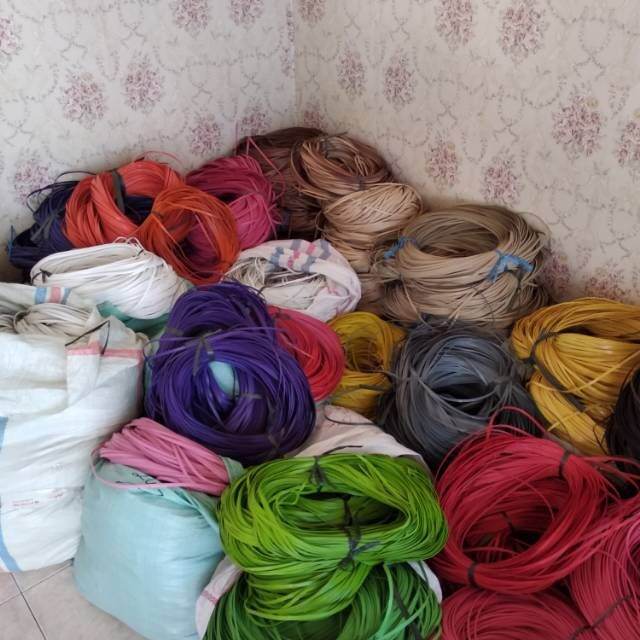 Tali rotan plastik sintetis bentuk pipi dan bulat per kilo | Lazada ...