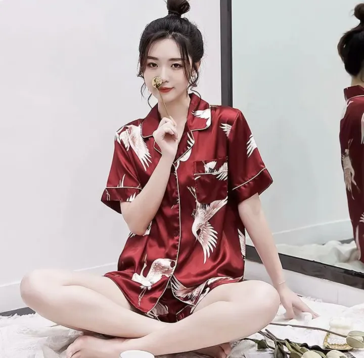 802-25 ชุดนอนคอปก แขนสั้นขาสั้น ผ้าซาตินนิ่มใส่สบาย ลายการตูน เสื้อผู้หญิง(สินค้าพร้อมส่ง ...