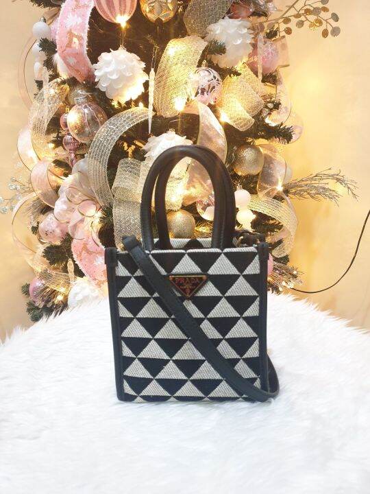 PRADの Authentic Q Symbole Sling Tote Bag Black in Small Medium Large ...
