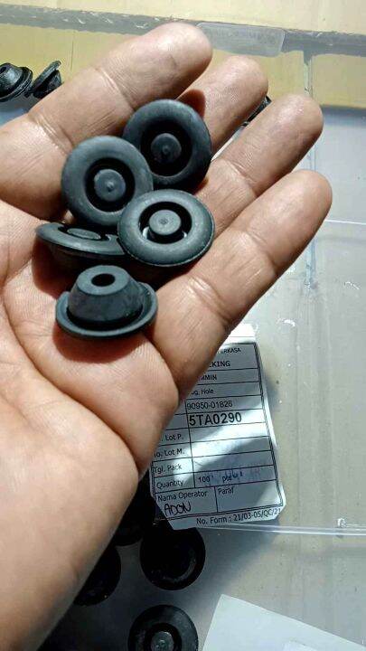 karet tutup lubang body Innova generasi pertama | Lazada Indonesia