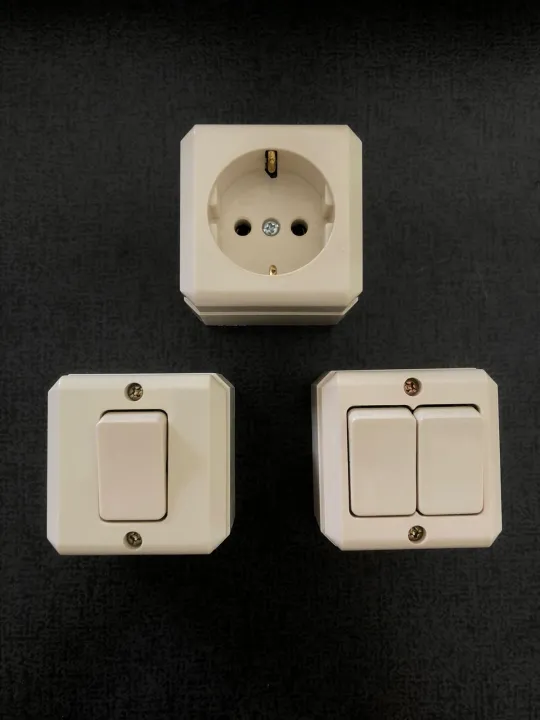 Saklar Engkel Seri Ganda Tunggal Stop Kontrak Out Bow Cream Broco ...