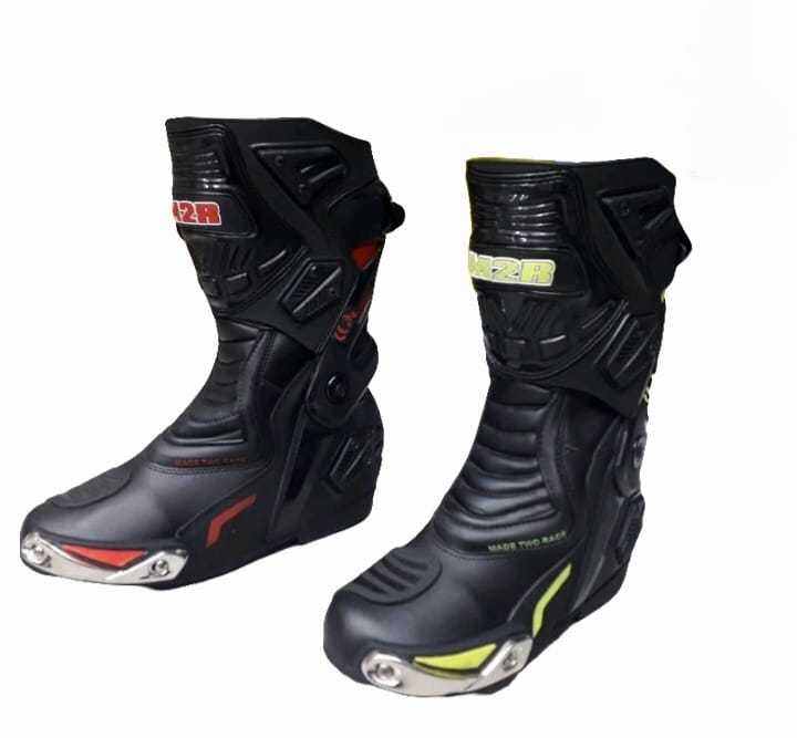 M2R RACING BOOT OFFERS HIGH PROTECTION WITH EASY HANDLING M2R RACING ...