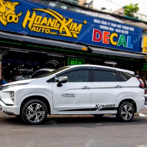 Stiker mobil xpander stiker strip bawah mobil xpander stiker striping ...