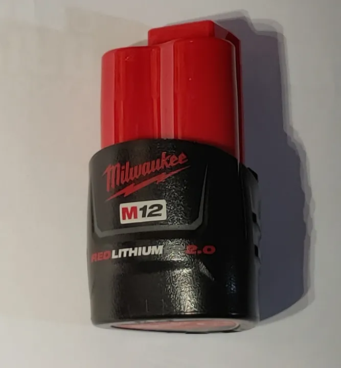 Milwaukee M12 12-Volt Lithium-Ion Compact 2.0Ah Battery Pack 48-11-2420 ...
