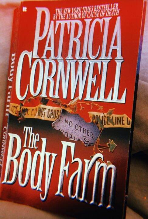 PATRICIA CORNWELL "The Body Farm" | Lazada PH