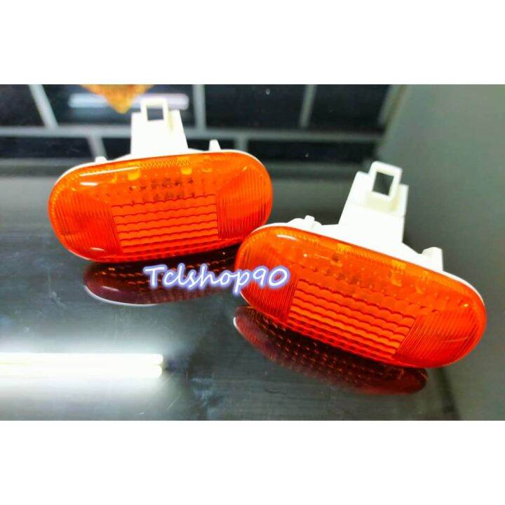 PERODUA KELISA KENARI FENDER SIGNAL LAMP ORANGE COME WITH SOCKET | Lazada