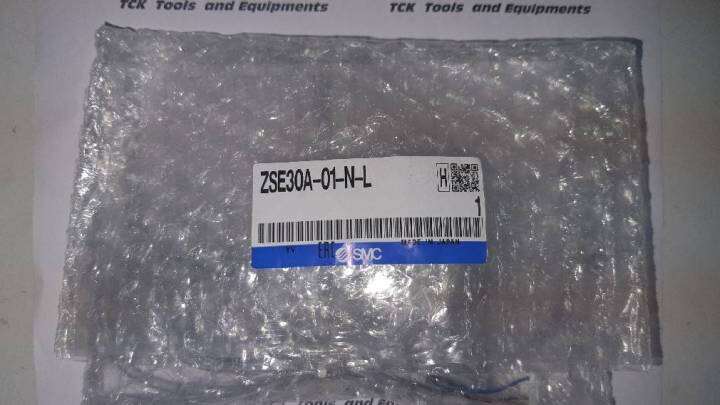 SMC ZSE30A-01-N-L Vacuum Digital Pressure Switch (High-Pricision ...