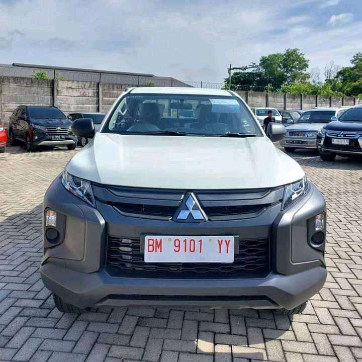 KENDARAAN Mitsubishi TRITON HDX 4X4 MT TAHUN 2022 | Lazada Indonesia