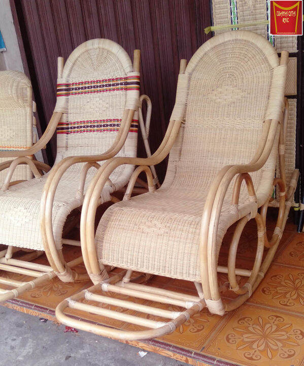 Kursi goyang rotan alami dewasa / kursi santai malas goyang / Kursi ...