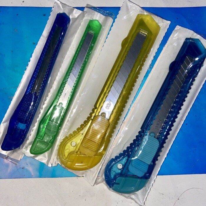 Cutter Ukuran Besar Kecil Knife Warna Warni Pisau Pemotong Kertas Cut ...