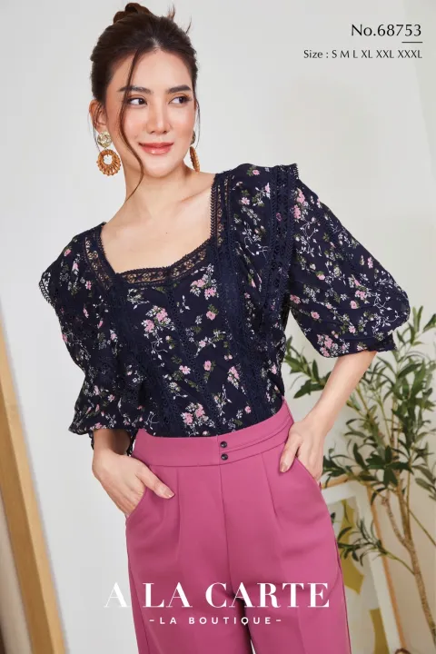 68753 🌹A La Carte🌹 เสื้อชีฟองพิมพ์ลาย ตีเกล็ดทั้งตัว ตัดต่อทริมลูกไม้ ...