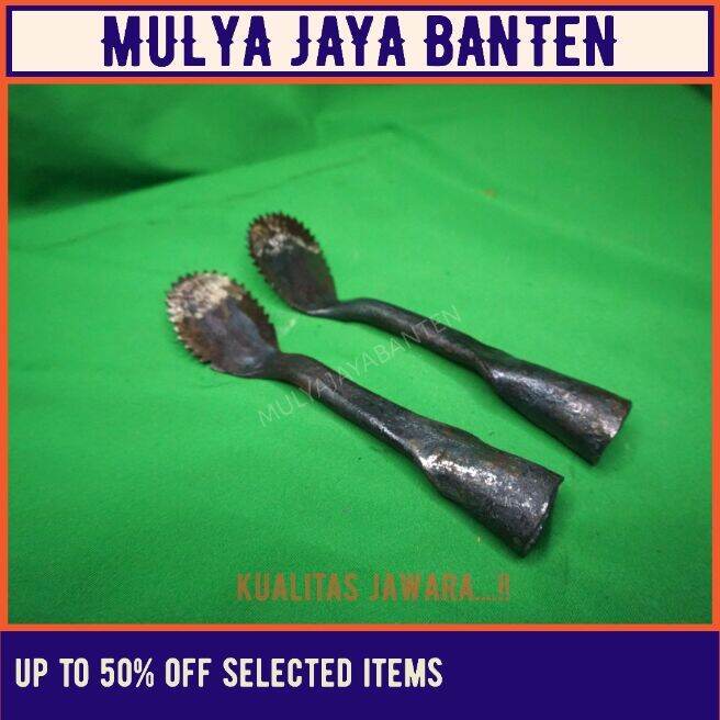 kukur kuhkur kelapa parudan kelapa vintage old | Lazada Indonesia