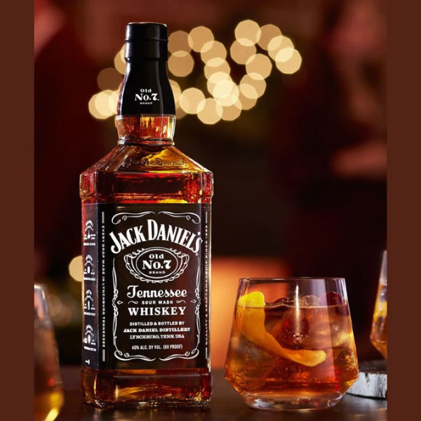 Jack Daniel's Tennessee Sour Mash Whiskey | 750ml - 40% ALC by VOL ...