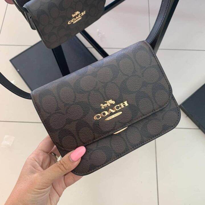 ของแท้!! พร้อมส่งในไทย!! Coach Mini Brynn Crossbody In Signature Canvas ...