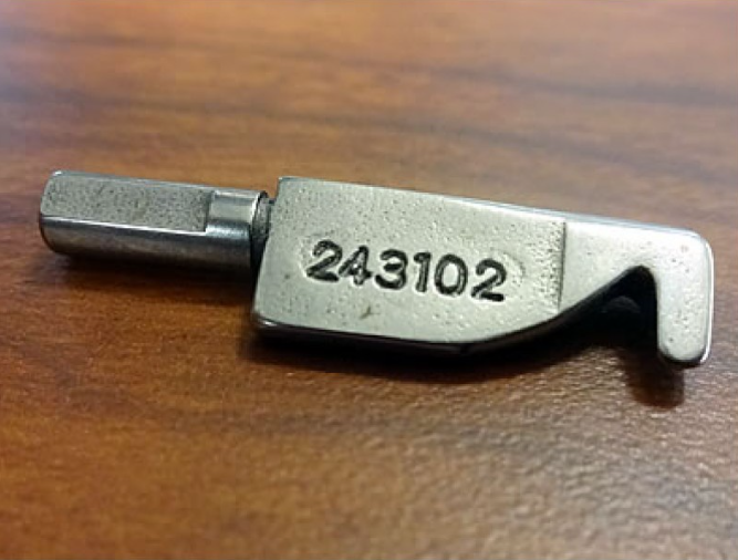 Looper Pengait Benang Mesin Jahit Karung Newlong NP-7A NP7A 243102 ...